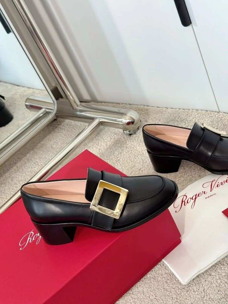 Accurate model Roger Vivier Shoes
