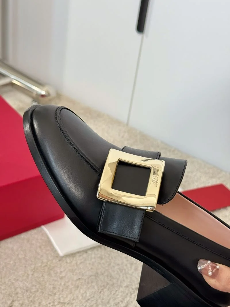 Accurate model Roger Vivier Shoes