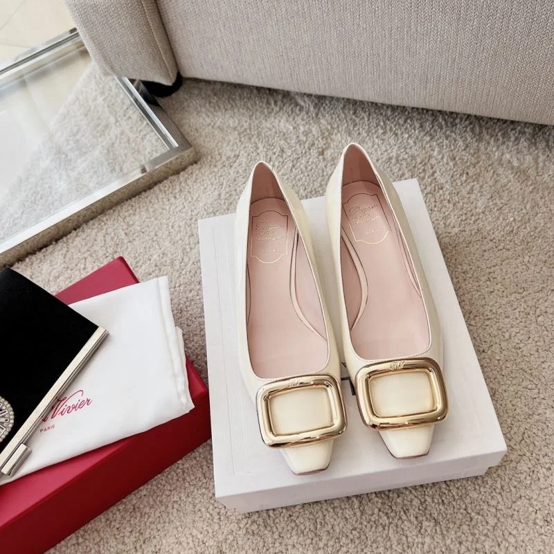Mirror quality Roger Vivier Shoes