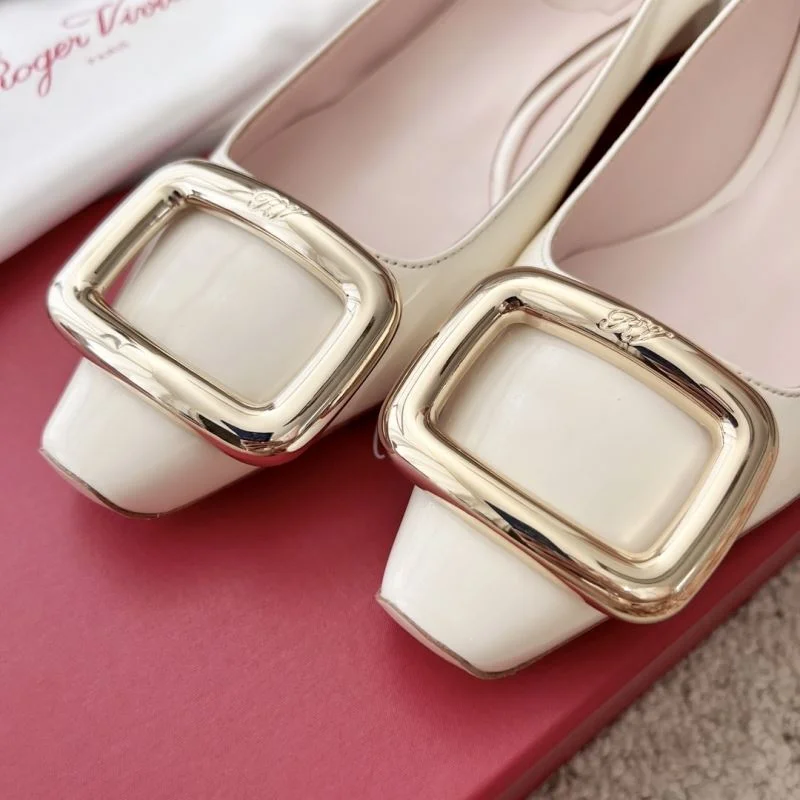 Mirror quality Roger Vivier Shoes