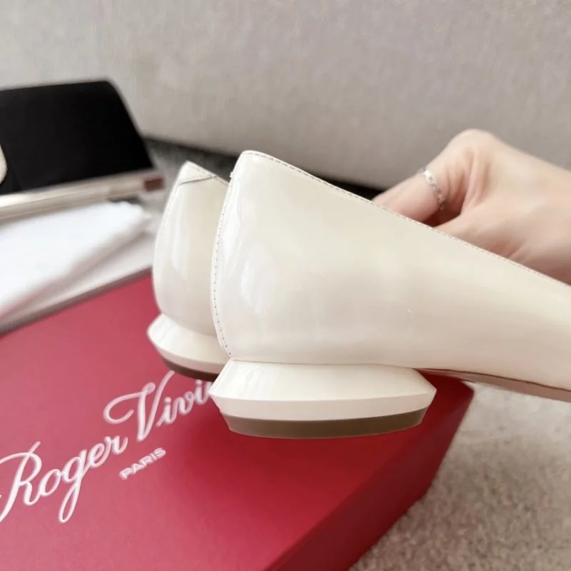 Mirror quality Roger Vivier Shoes