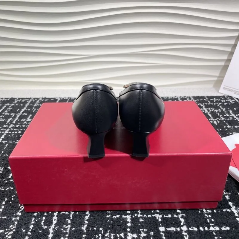Mirror quality Roger Vivier Shoes