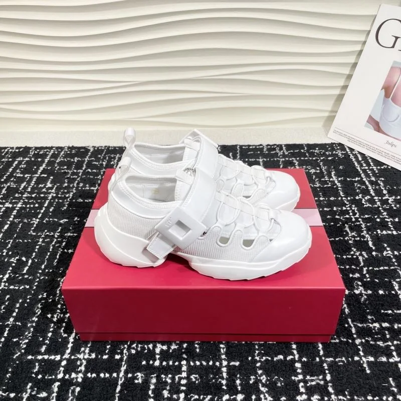 Accurate model Roger Vivier Shoes