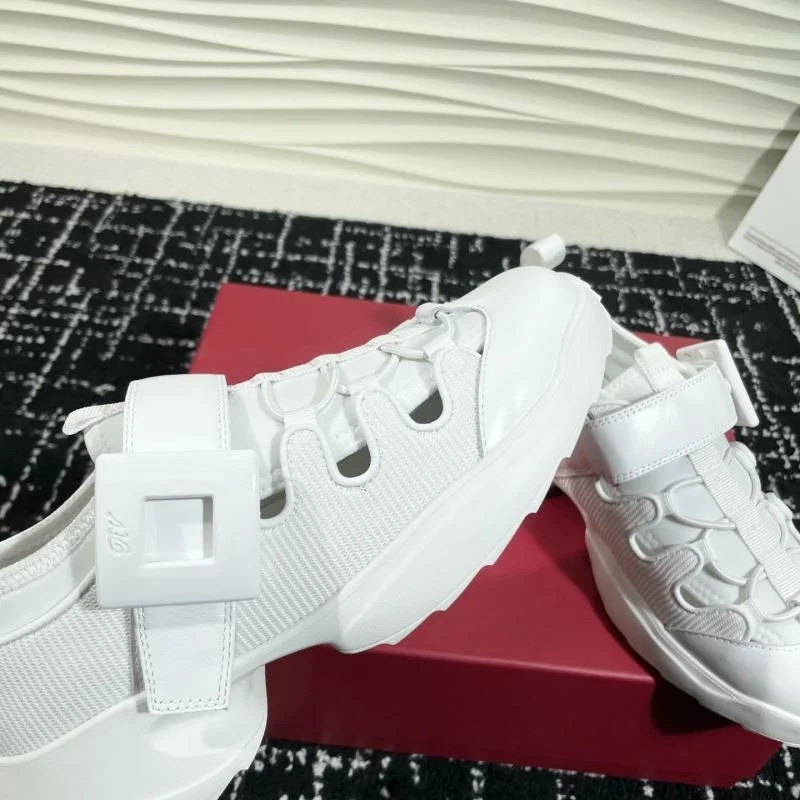 Accurate model Roger Vivier Shoes