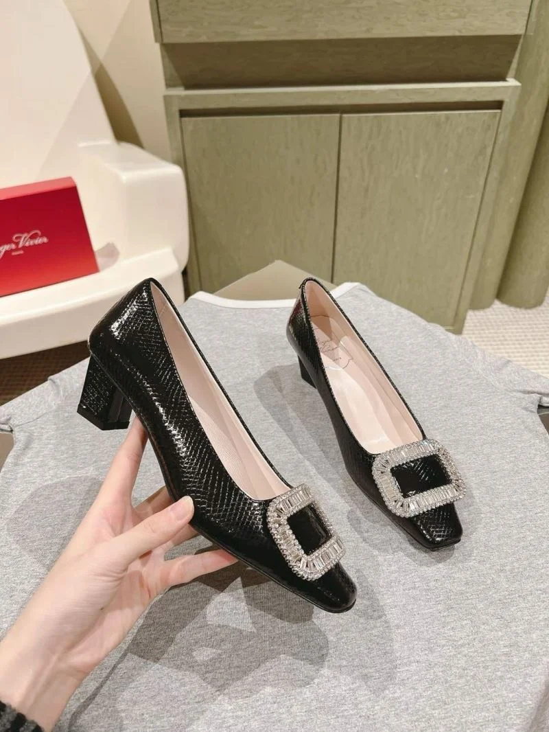 Mirror quality Roger Vivier Shoes