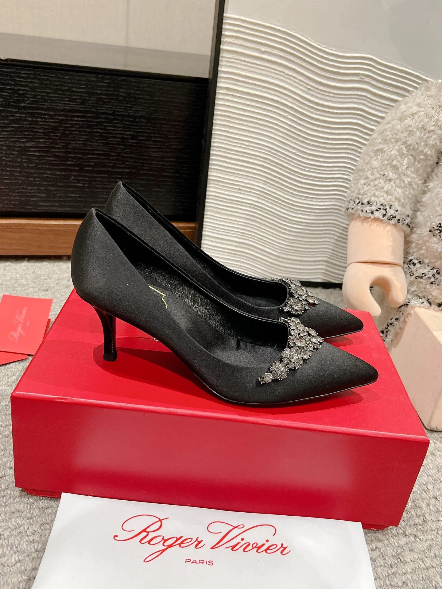 Value-priced Roger Vivier Shoes