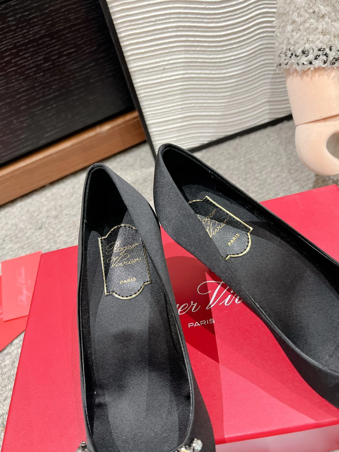 Value-priced Roger Vivier Shoes