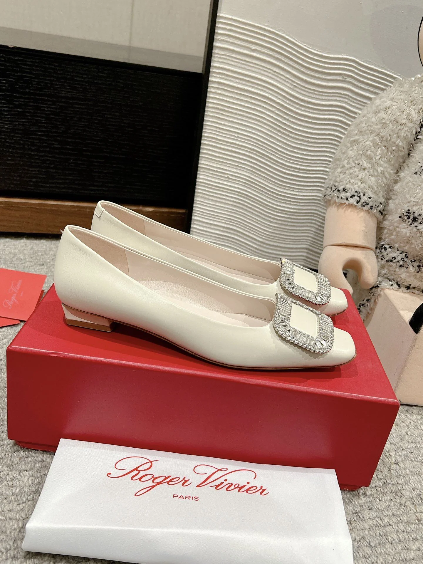 Indistinguishable Roger Vivier Shoes