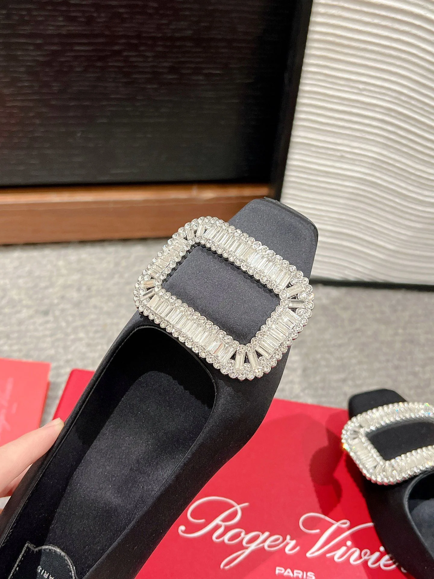 Inexpensive Roger Vivier Shoes