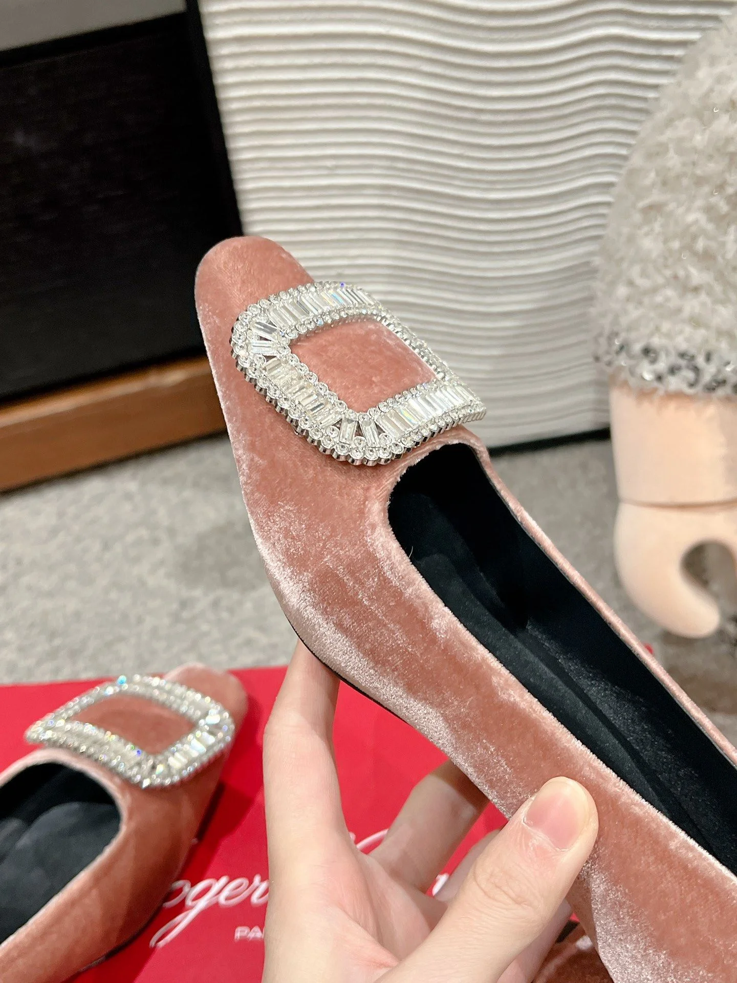 Precise copy Roger Vivier Shoes