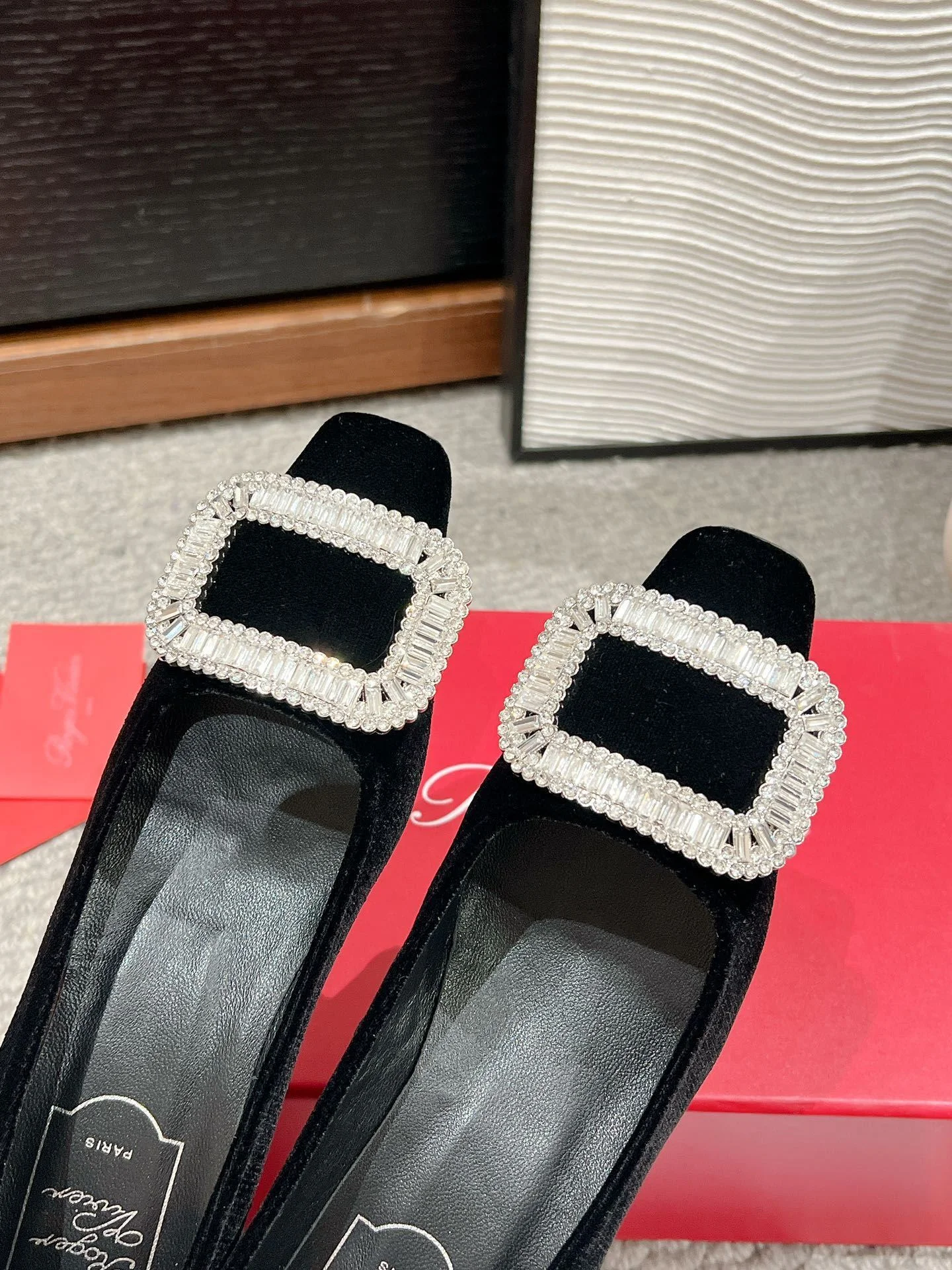 Inexpensive Roger Vivier Shoes