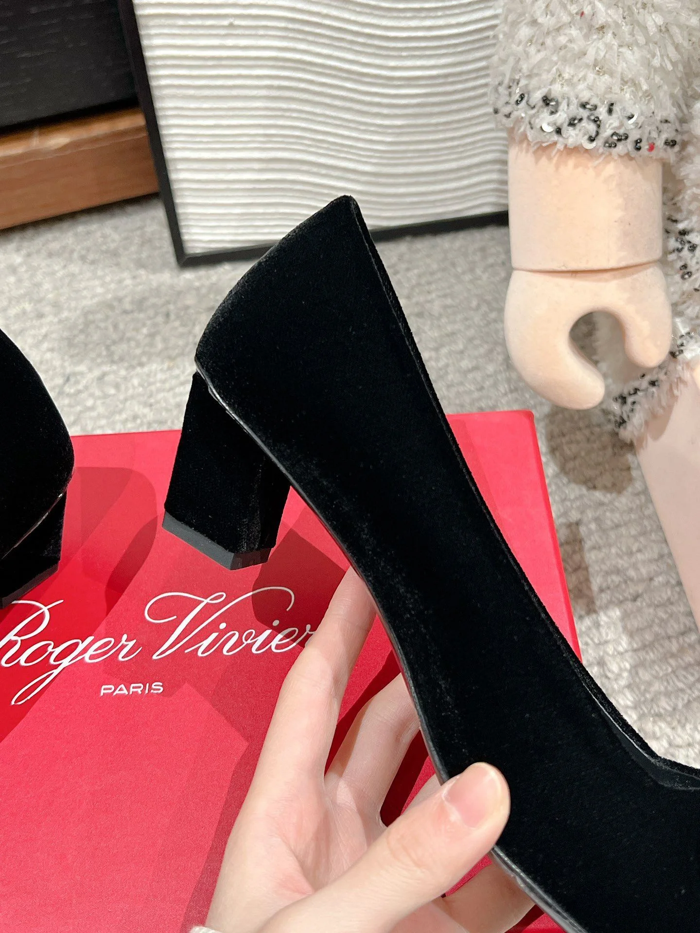 Inexpensive Roger Vivier Shoes