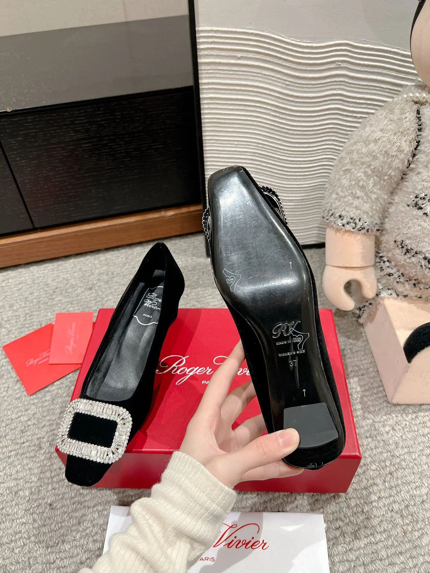 Inexpensive Roger Vivier Shoes