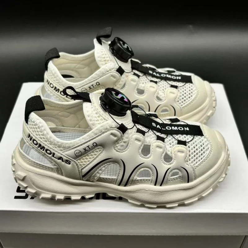 Accurate model SALOMON SHOES
