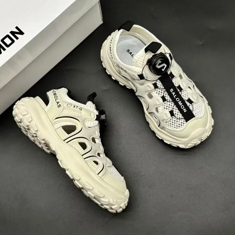 Accurate model SALOMON SHOES