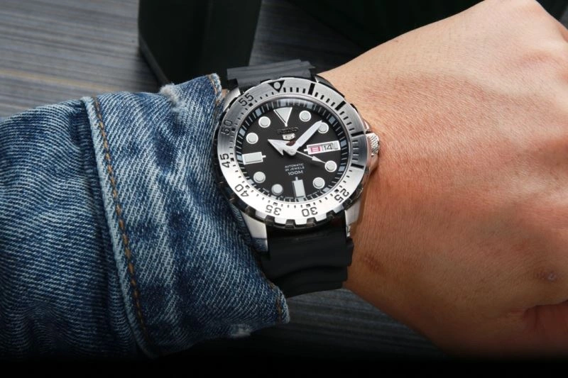 Top mirror SEIKO Watches