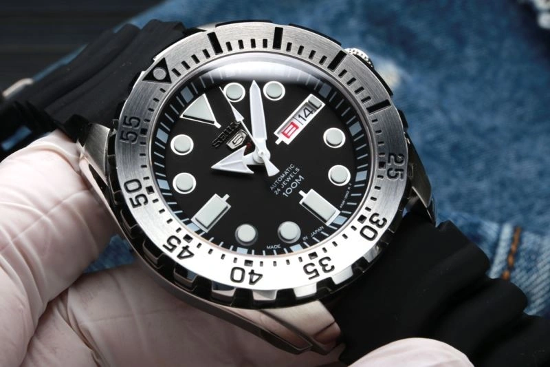 Top mirror SEIKO Watches