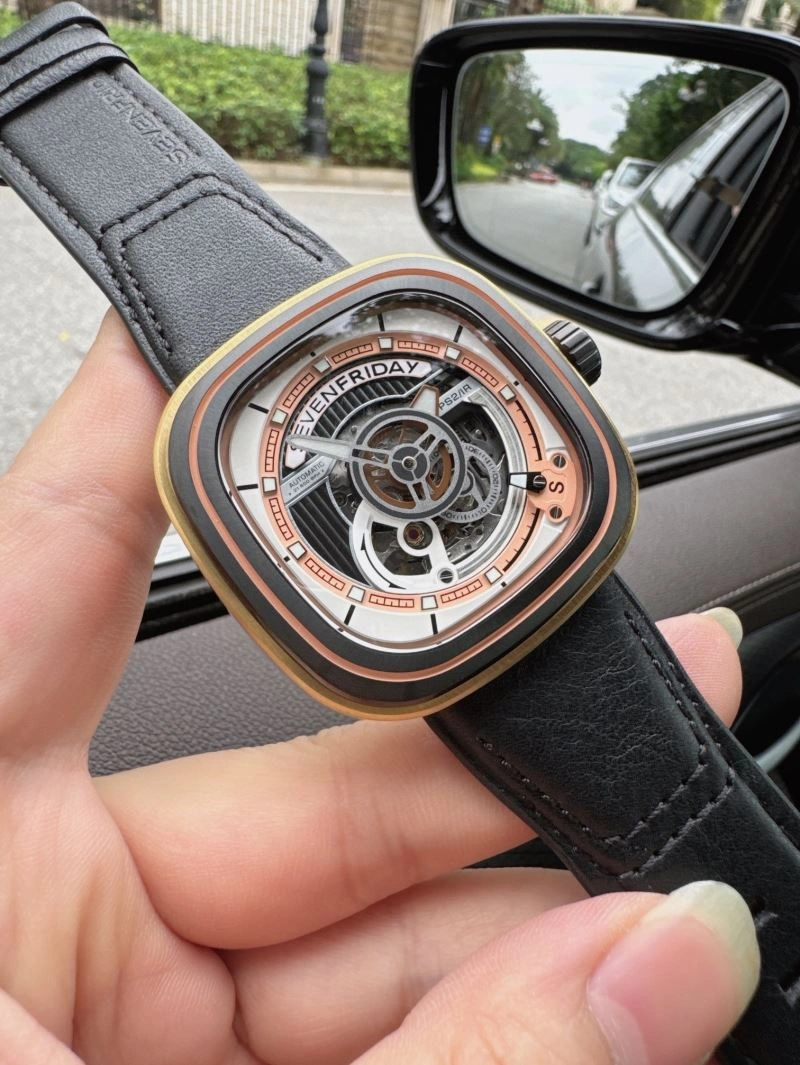 Affordable SEVENFRIDAY Watches