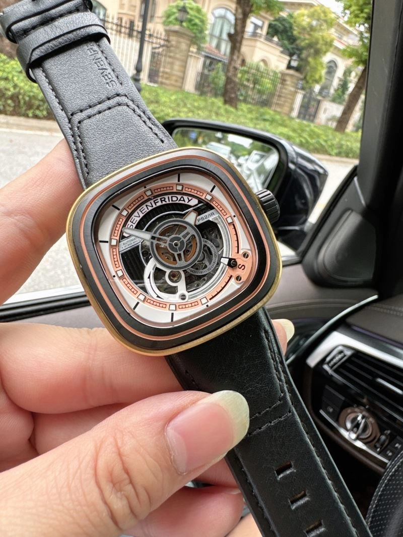 Affordable SEVENFRIDAY Watches