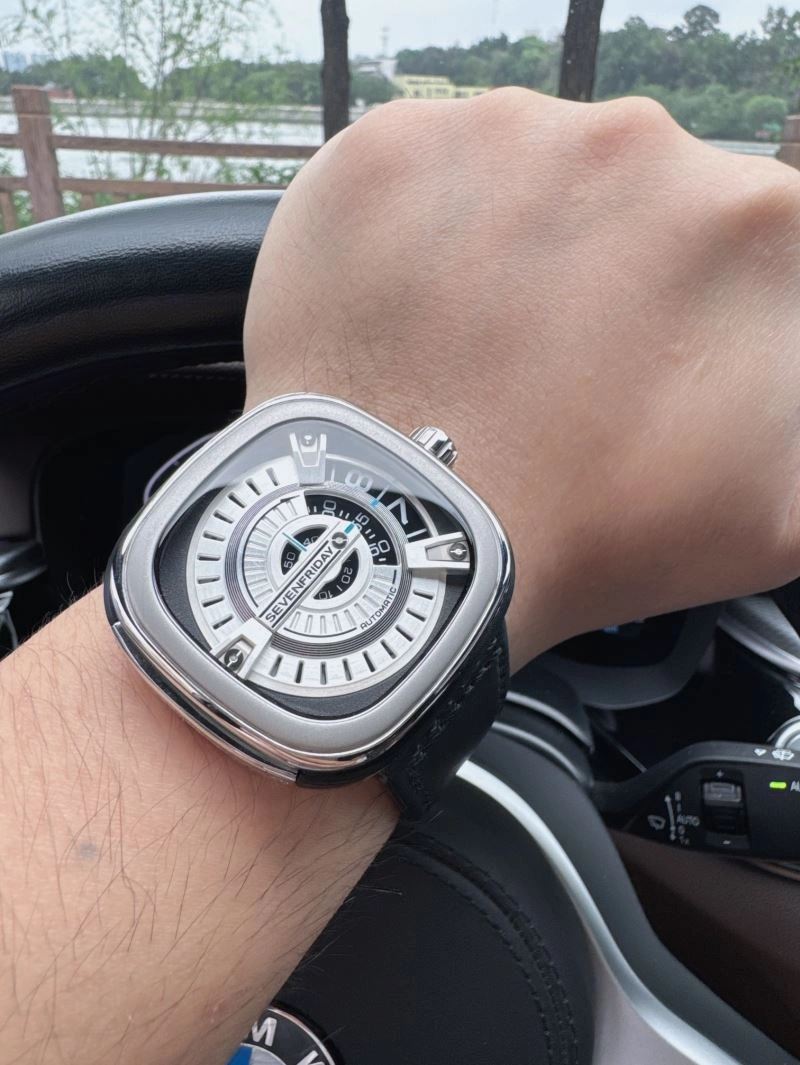 Brand-authenticated SEVENFRIDAY Watches