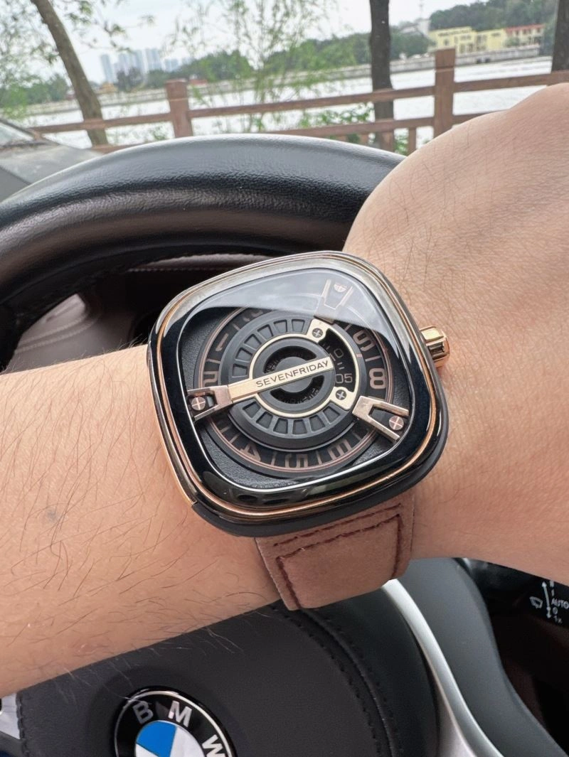 Exact replica SEVENFRIDAY Watches