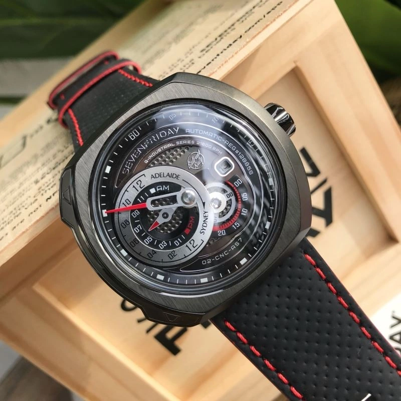 Top mirror SEVENFRIDAY Watches