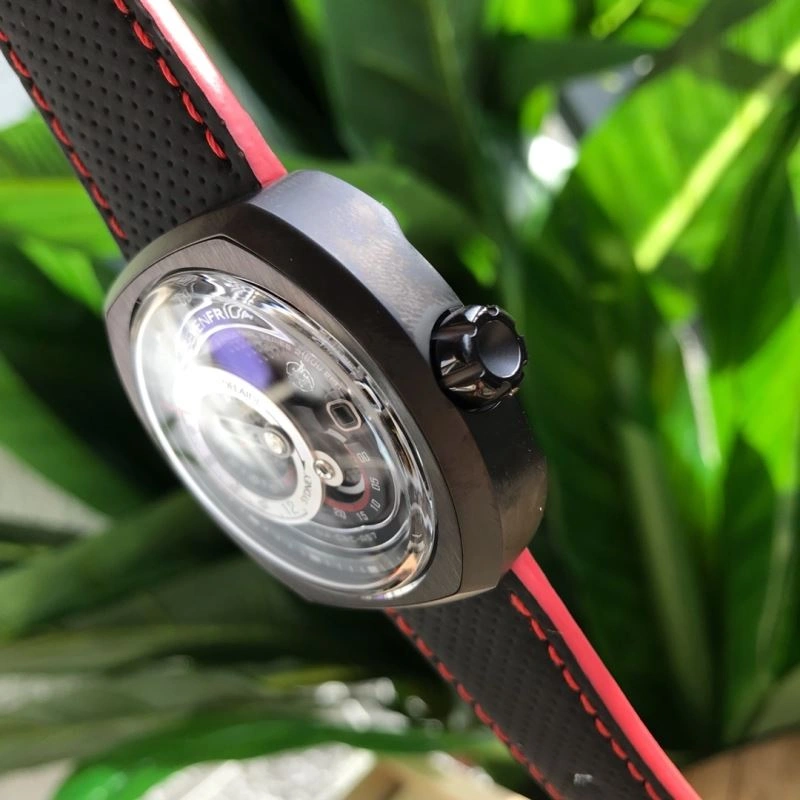 Top mirror SEVENFRIDAY Watches
