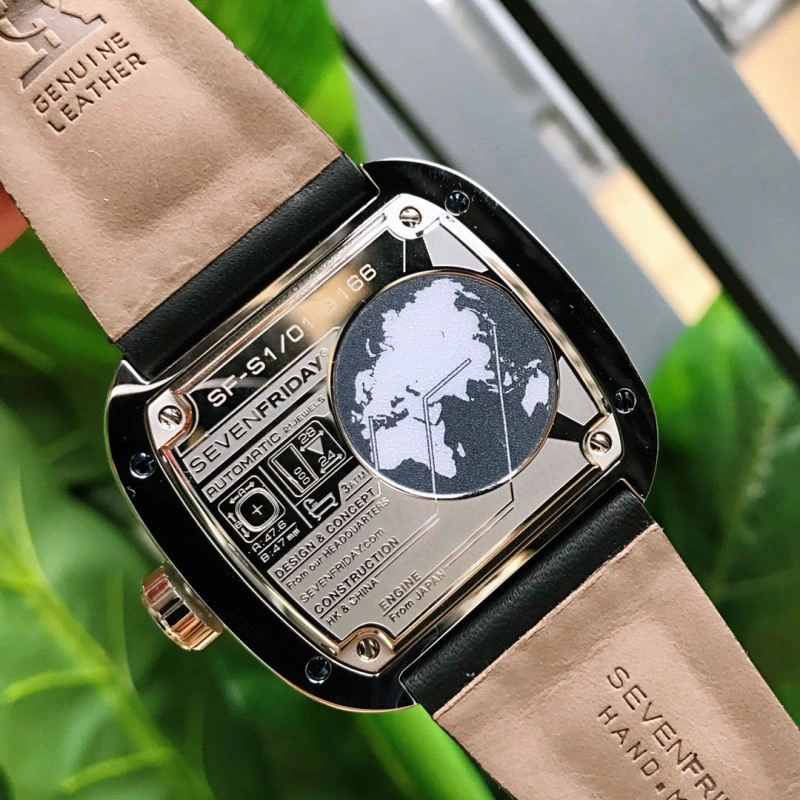 Top mirror SEVENFRIDAY Watches