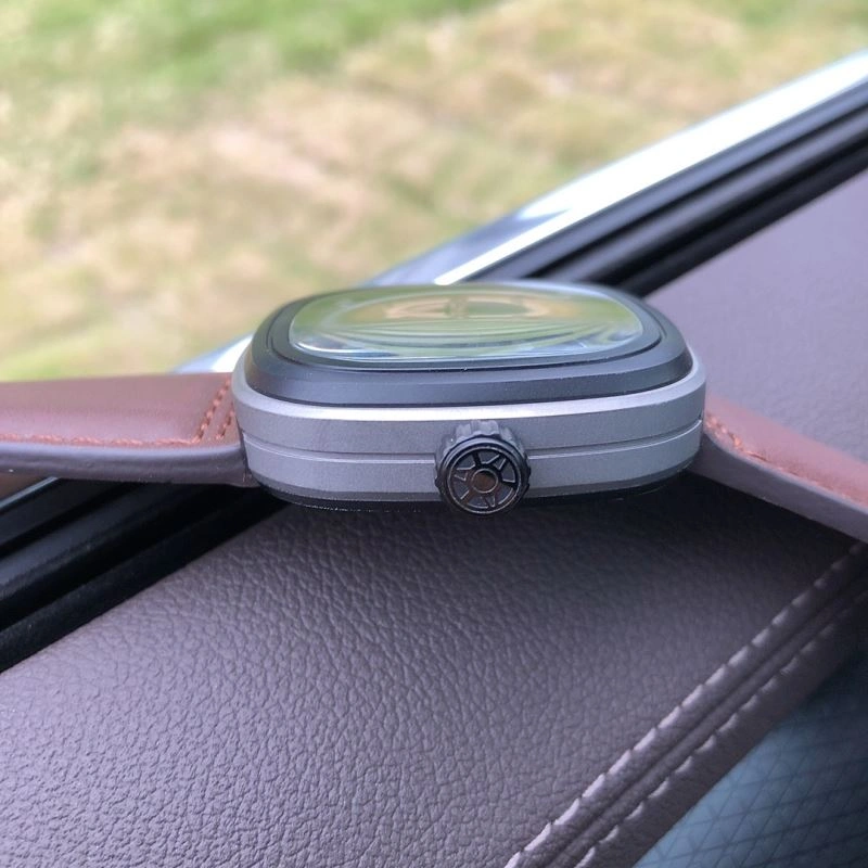 Top mirror SEVENFRIDAY Watches