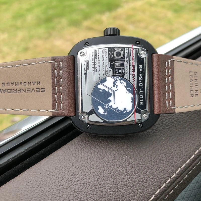 Top mirror SEVENFRIDAY Watches