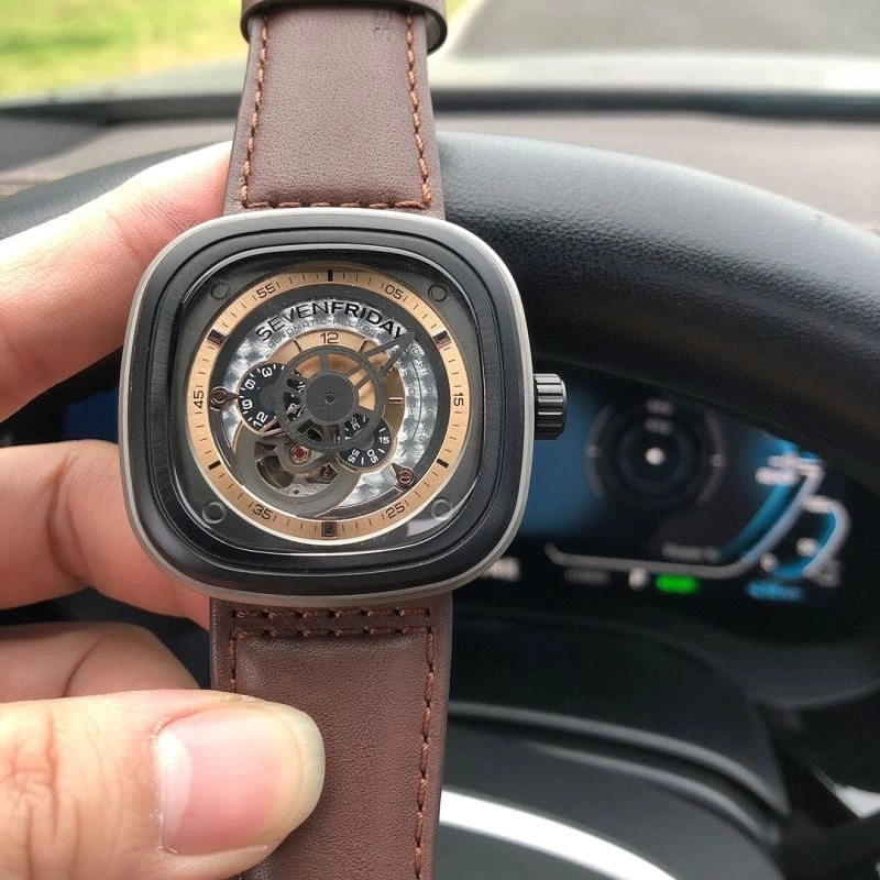 Top mirror SEVENFRIDAY Watches