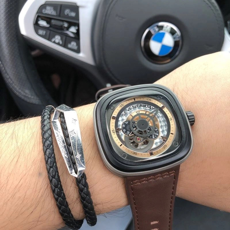 Top mirror SEVENFRIDAY Watches