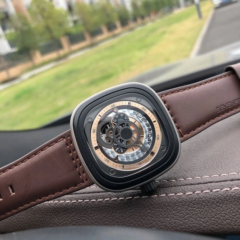 Top mirror SEVENFRIDAY Watches