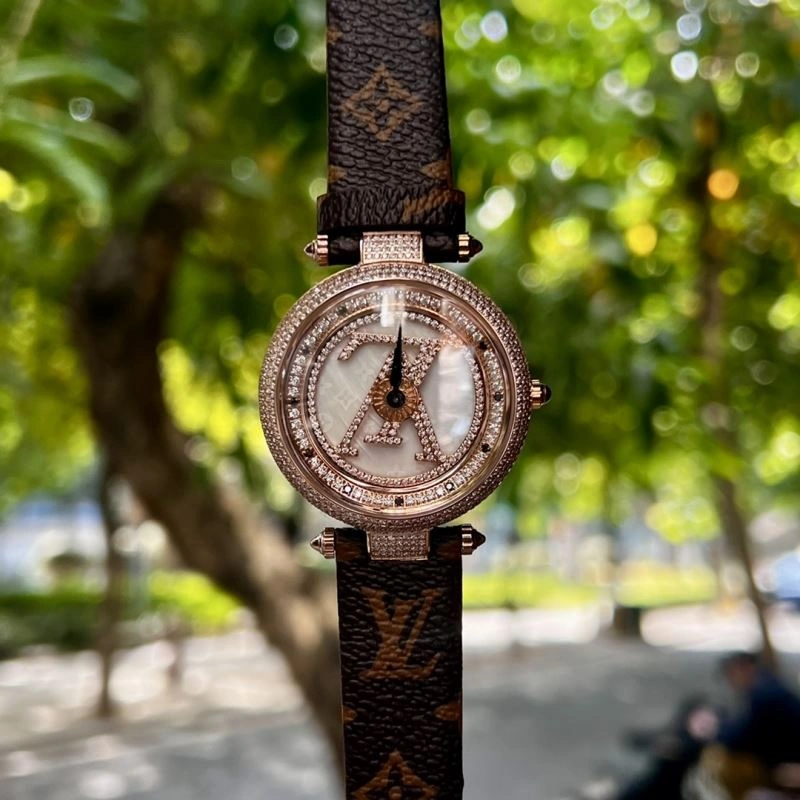 Indistinguishable SWAROVSKI Watches