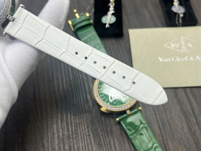 High accuracy SWAROVSKI Watches