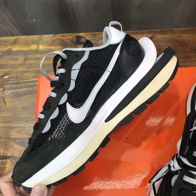 Top match Sacai x Nike VaporWaffle Shoes