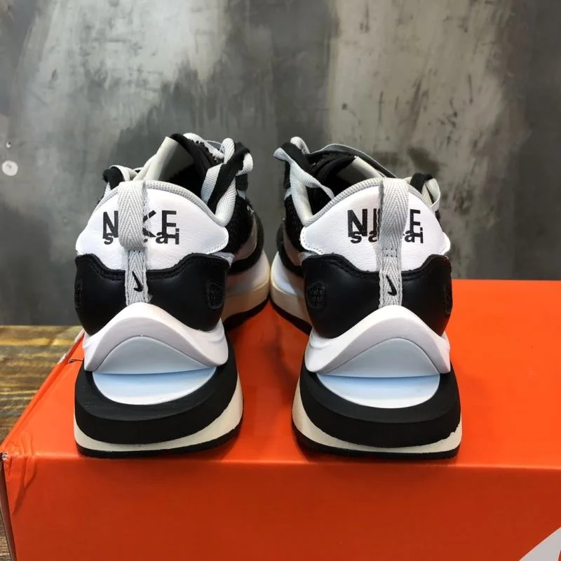 Top match Sacai x Nike VaporWaffle Shoes