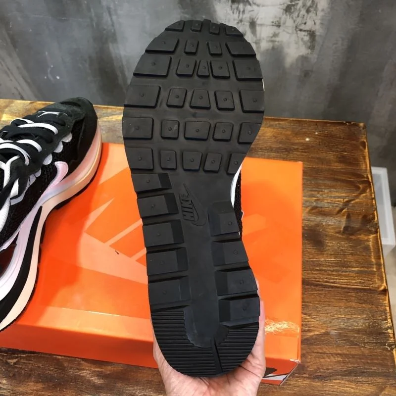 Top match Sacai x Nike VaporWaffle Shoes