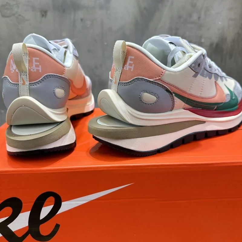 High accuracy Sacai x Nike VaporWaffle Shoes