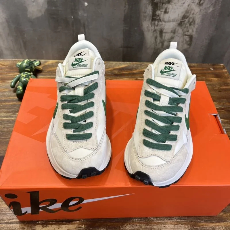 Top match Sacai x Nike VaporWaffle Shoes