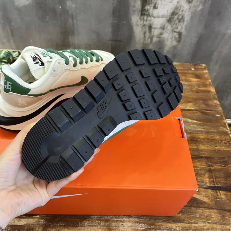 Top match Sacai x Nike VaporWaffle Shoes