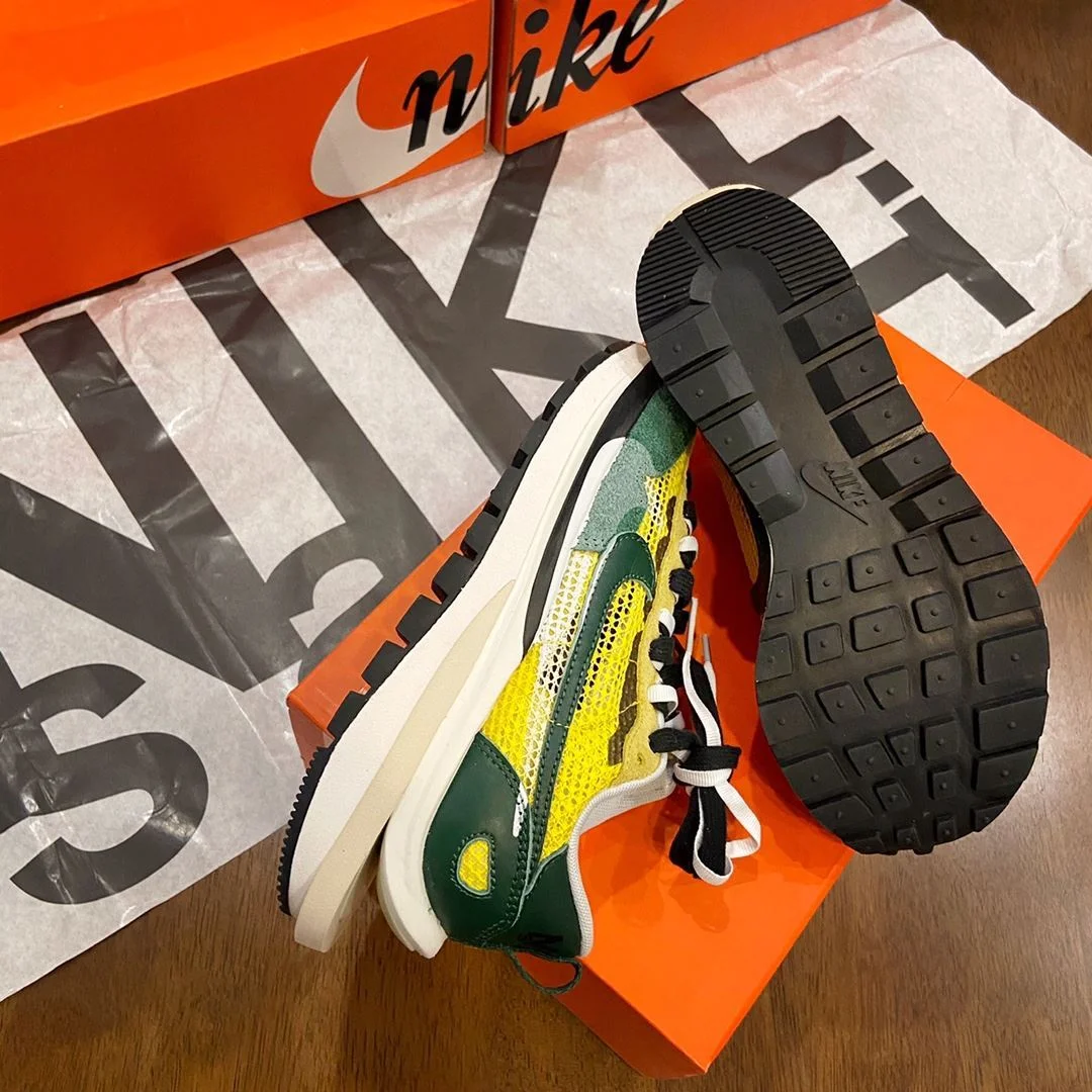 Reasonably priced Sacai x Nike VaporWaffle Shoes