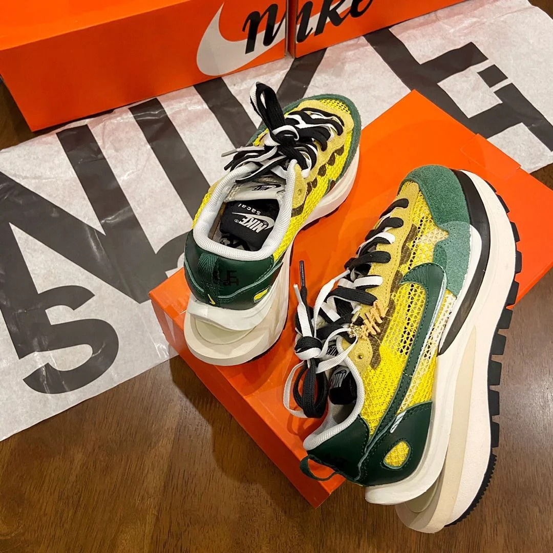 Reasonably priced Sacai x Nike VaporWaffle Shoes