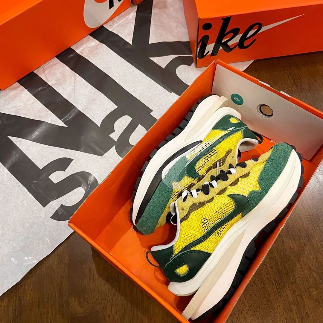 Reasonably priced Sacai x Nike VaporWaffle Shoes