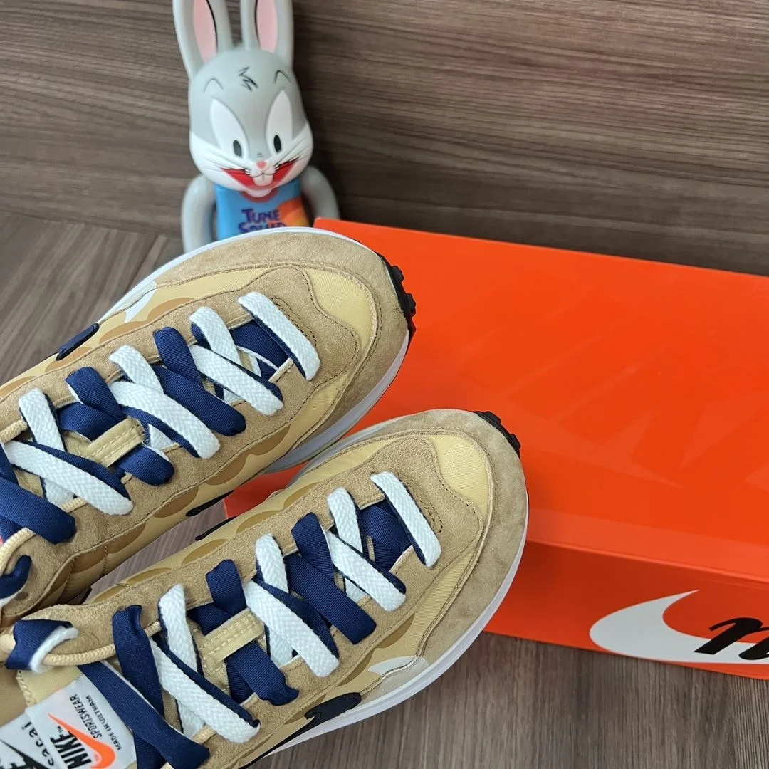 Discounted Sacai x Nike VaporWaffle Shoes