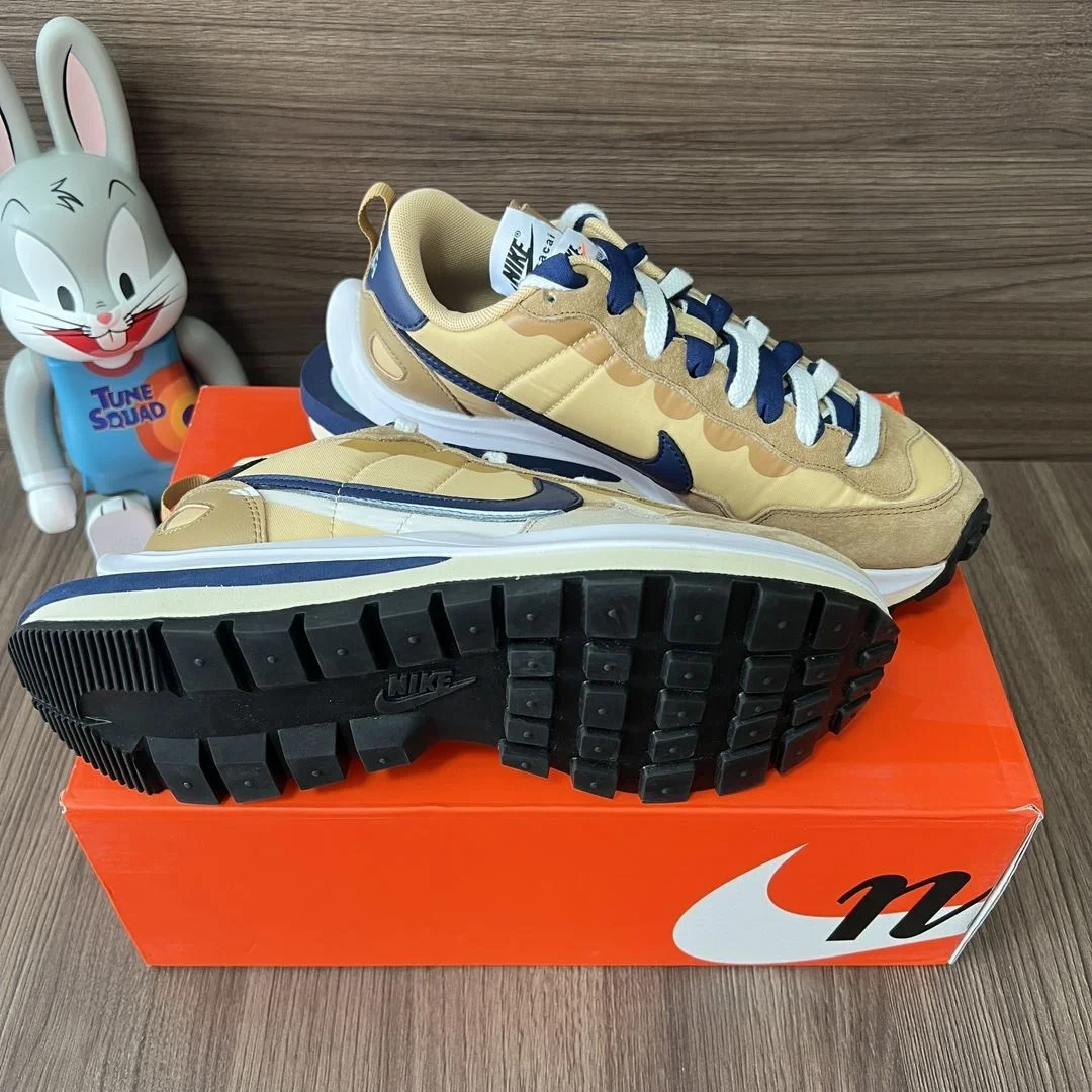 Discounted Sacai x Nike VaporWaffle Shoes