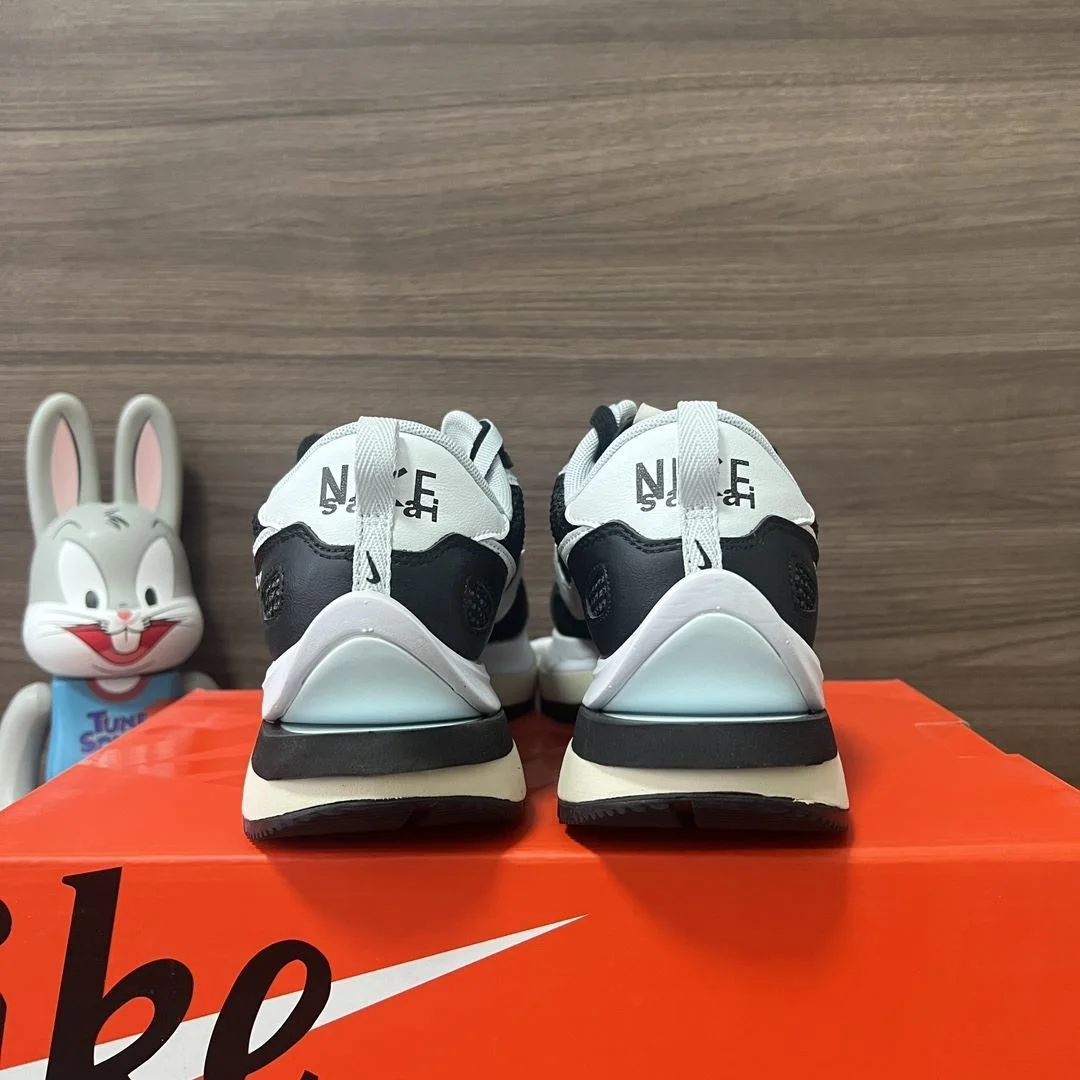 OEM Sacai x Nike VaporWaffle Shoes
