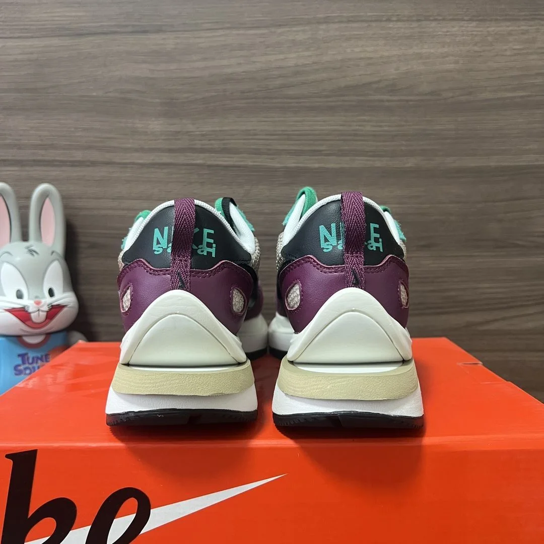 High accuracy Sacai x Nike VaporWaffle Shoes
