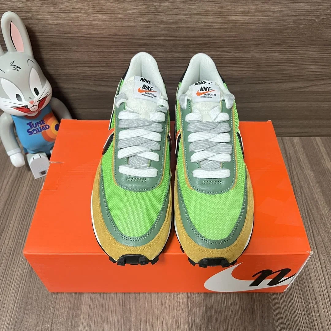 Value-priced Sacai x Nike VaporWaffle Shoes