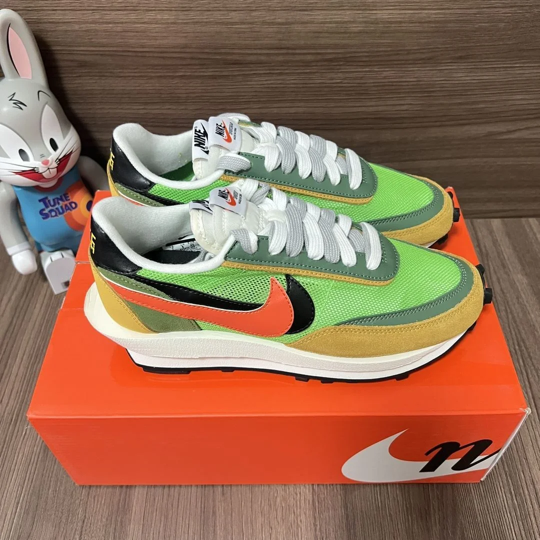 Value-priced Sacai x Nike VaporWaffle Shoes